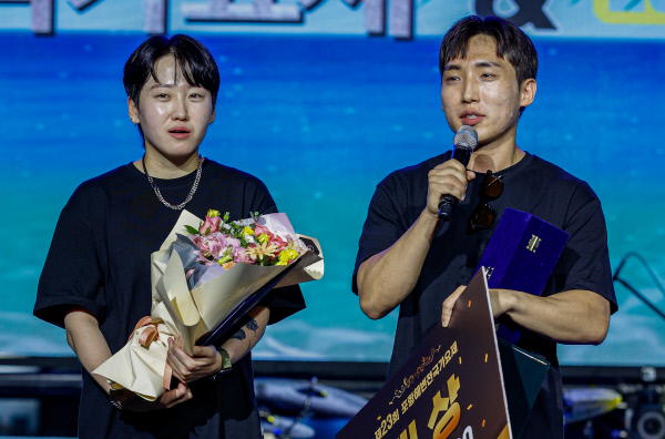 [2023 포항해변전국가요제] 대상 'Y2Y', "앨범 내고 방송에도 나가고 싶어요"